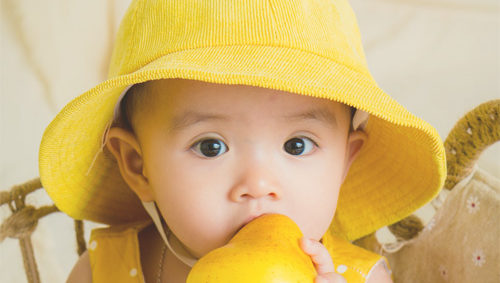 Why you should not give your child solid foods in the first 6 month ...